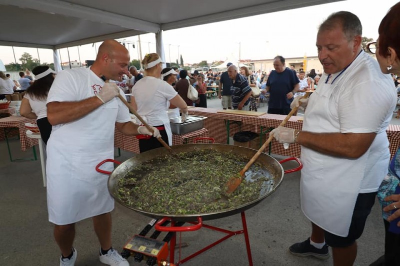 Tradicionalna pučka fešta “Fešta od puži” okupila mnoštvo posjetitelja ...
